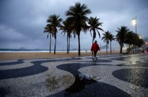 Frente fria chega ao Rio e provoca chuva e queda nas temperaturas nesta ...
